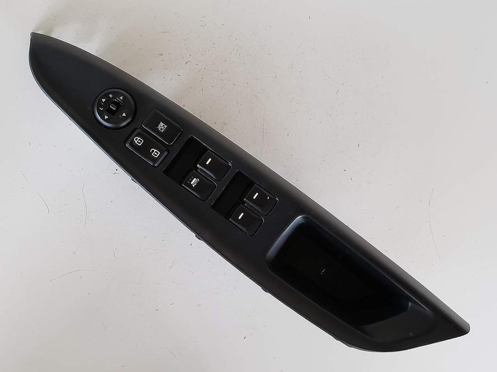 Оригинальный главный выключатель стеклоподъемника OEM 93570-1W156 ...